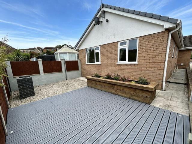 2 bedroom bungalow for sale