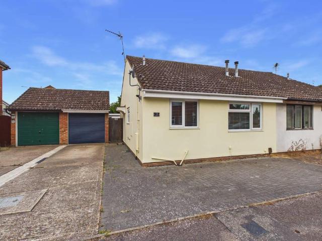 2 bedroom bungalow for sale