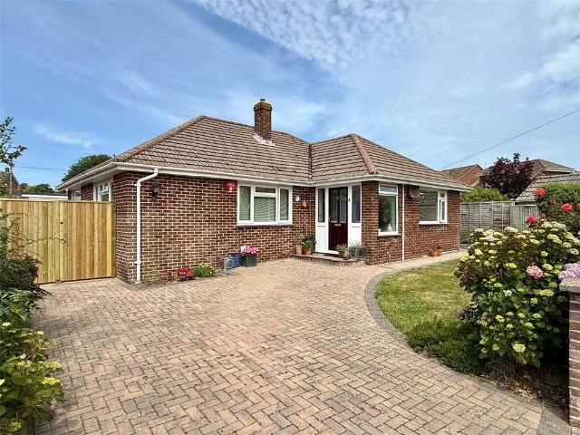 2 bedroom bungalow for sale