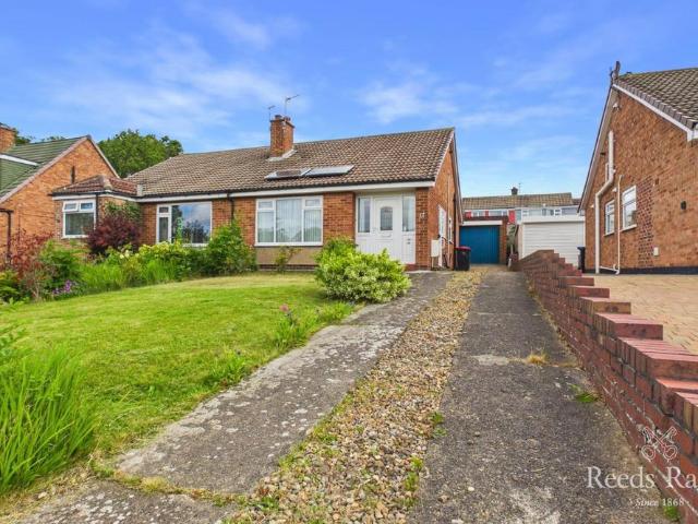 2 bedroom bungalow for sale