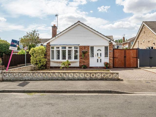 2 bedroom bungalow for sale