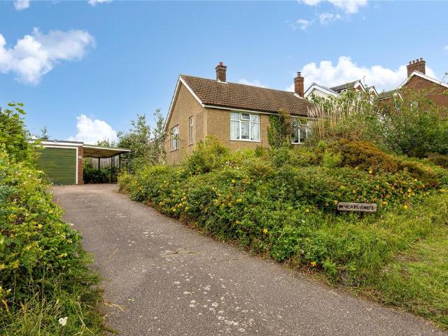 2 bedroom bungalow for sale