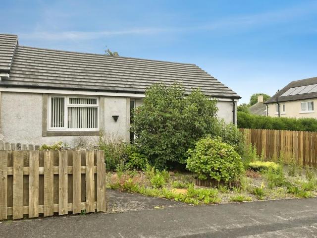 2 bedroom bungalow for sale