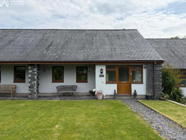 2 bedroom bungalow for sale