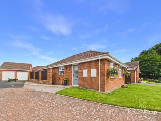 2 bedroom bungalow for sale