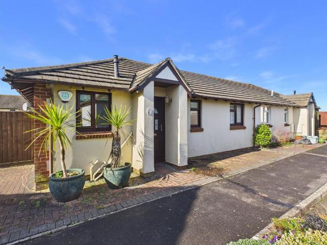 2 bedroom bungalow for sale