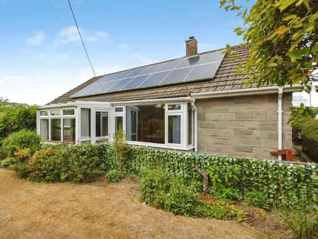 2 bedroom bungalow for sale