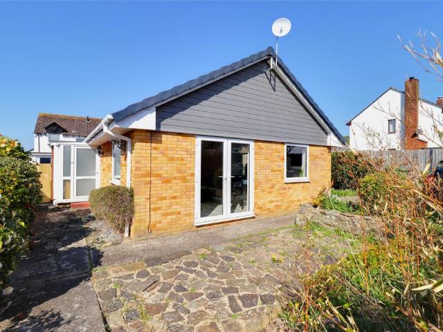 2 bedroom bungalow for sale