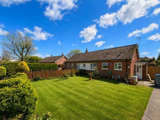 2 bedroom bungalow for sale