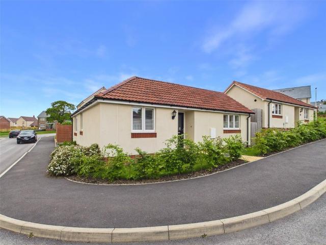 2 bedroom bungalow for sale