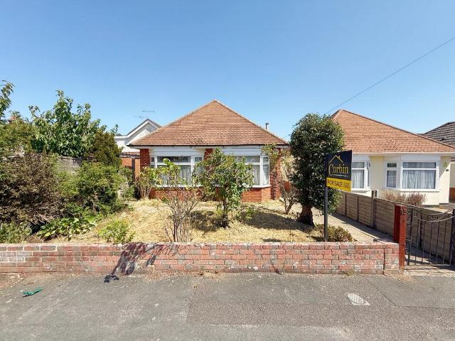 2 bedroom bungalow for sale