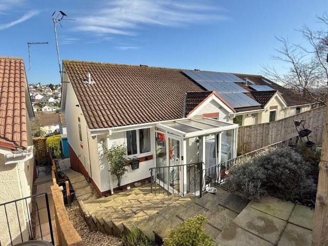 2 bedroom bungalow for sale