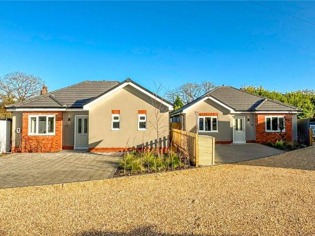 2 bedroom bungalow for sale