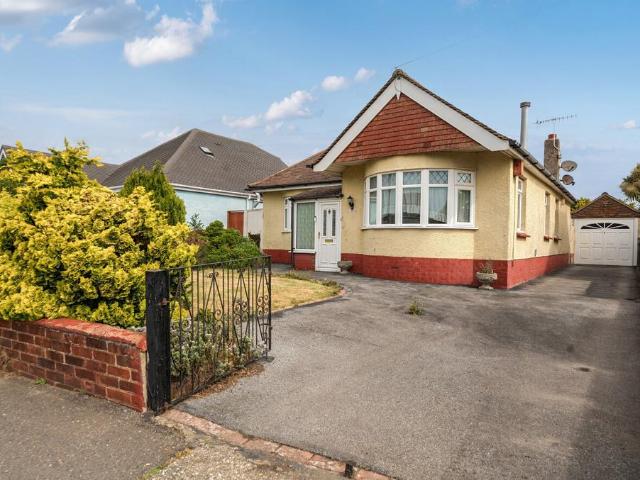 2 bedroom bungalow for sale