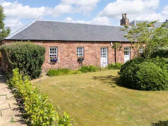 2 bedroom bungalow for sale