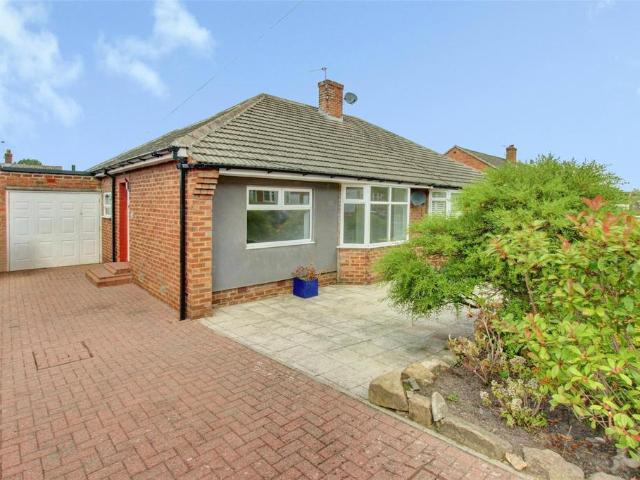2 bedroom bungalow for sale