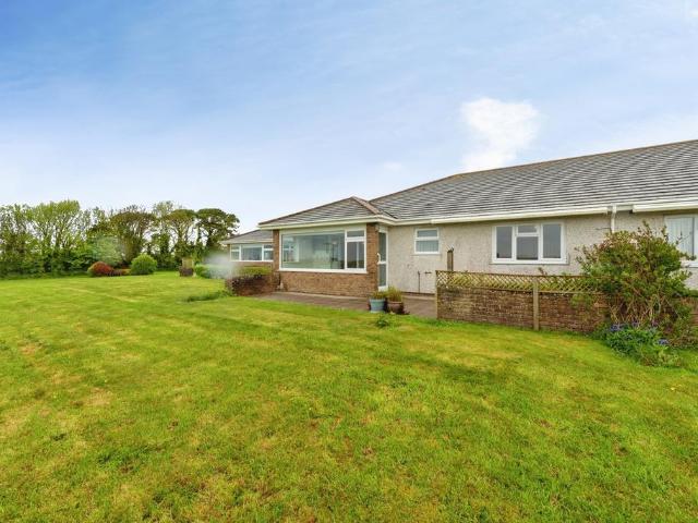 2 bedroom bungalow for sale