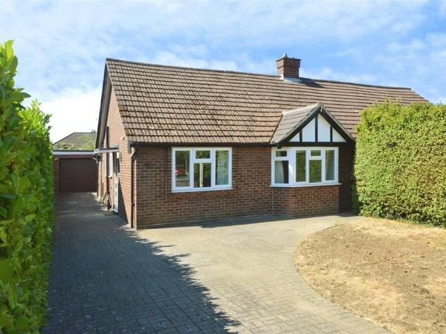 2 bedroom bungalow for sale