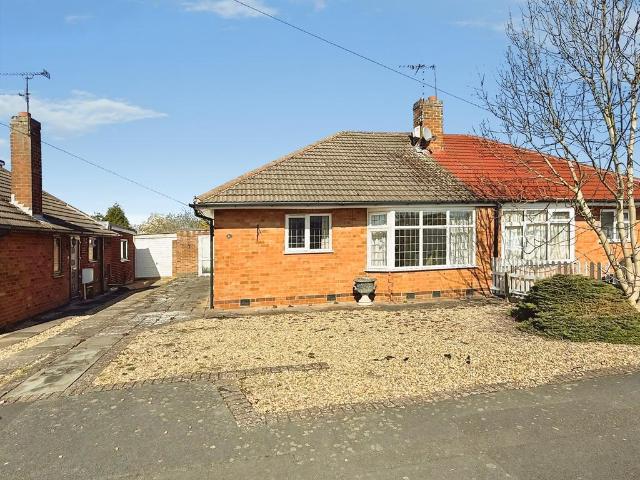 2 bedroom bungalow for sale