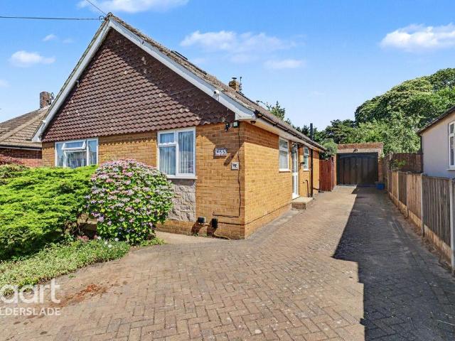 2 bedroom bungalow for sale