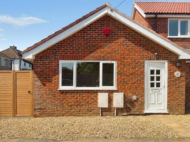 2 bedroom bungalow for sale