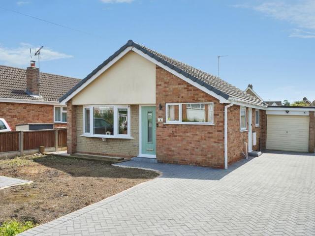 2 bedroom bungalow for sale