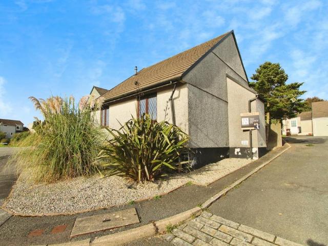 2 bedroom bungalow for sale