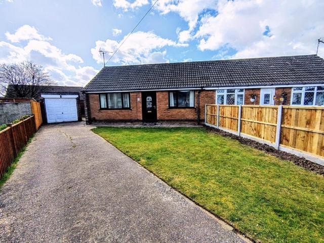 2 bedroom bungalow for sale