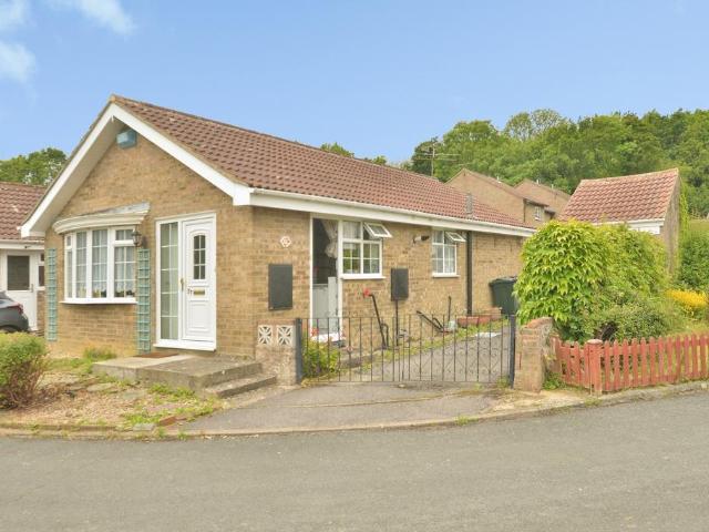 2 bedroom bungalow for sale