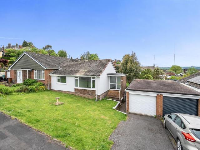 2 bedroom bungalow for sale