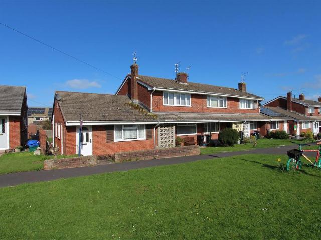 2 bedroom bungalow for sale