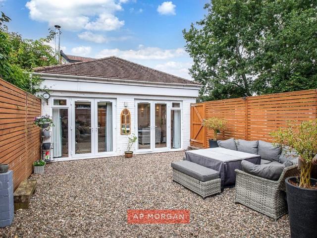 2 bedroom bungalow for sale