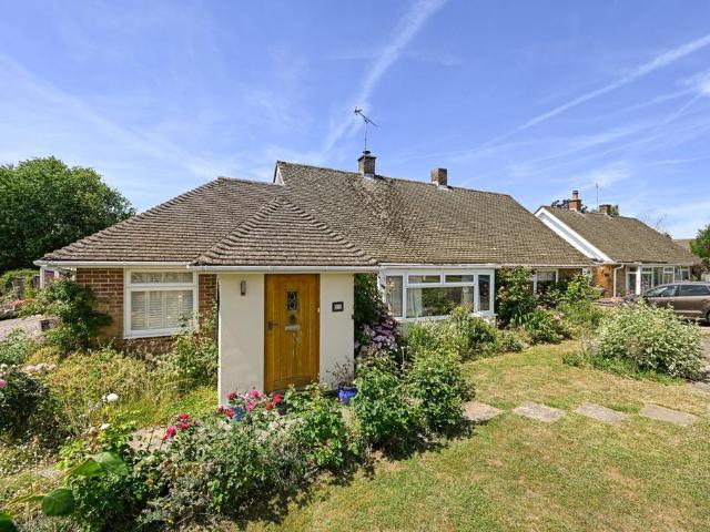 2 bedroom bungalow for sale