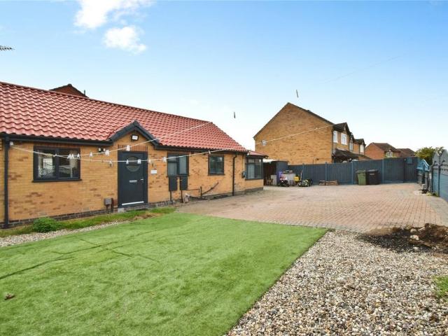 2 bedroom bungalow for sale