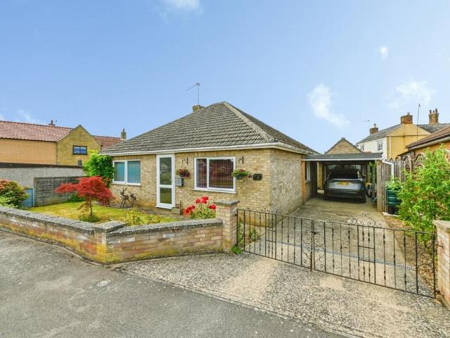 2 bedroom bungalow for sale