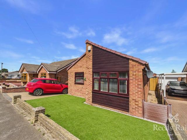 2 bedroom bungalow for sale
