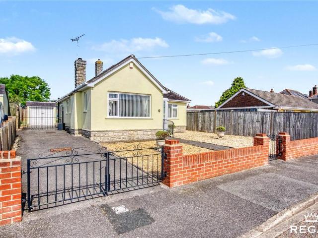 2 bedroom bungalow for sale