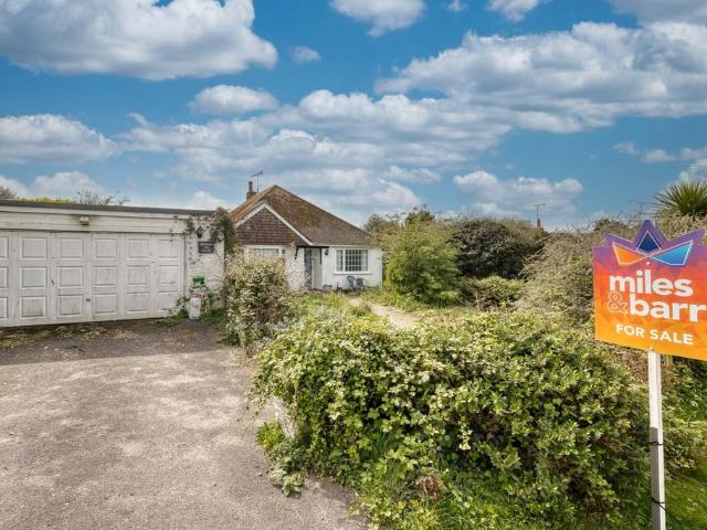 2 bedroom bungalow for sale