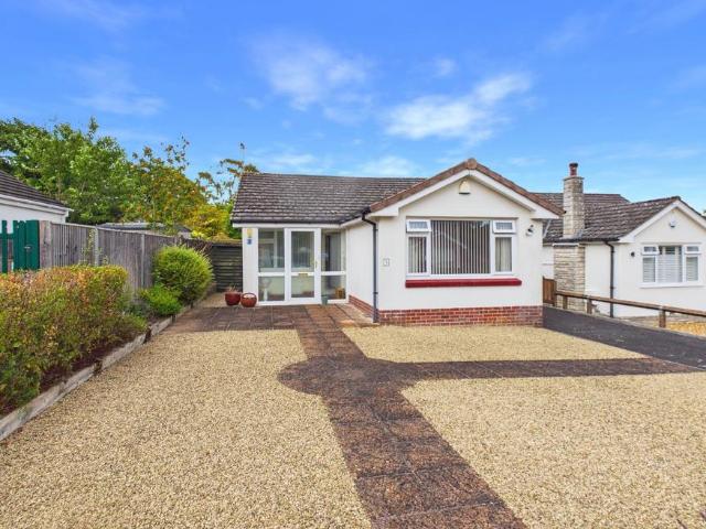 2 bedroom bungalow for sale