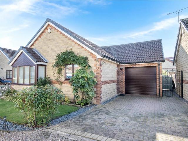 2 bedroom bungalow for sale