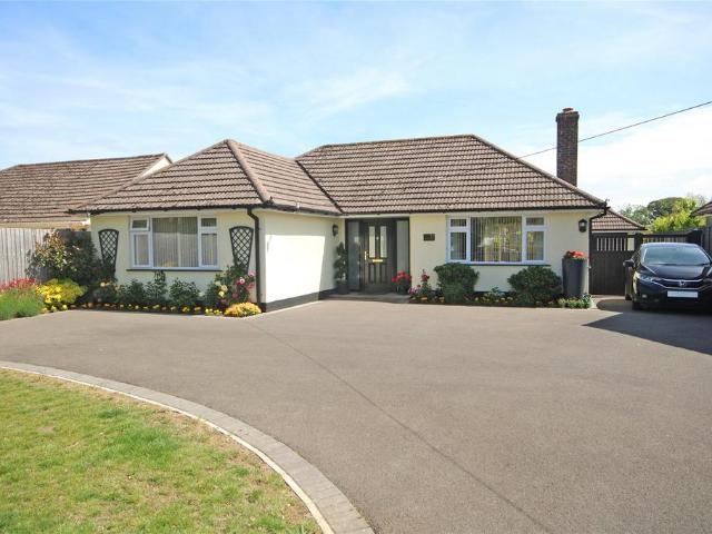 2 bedroom bungalow for sale