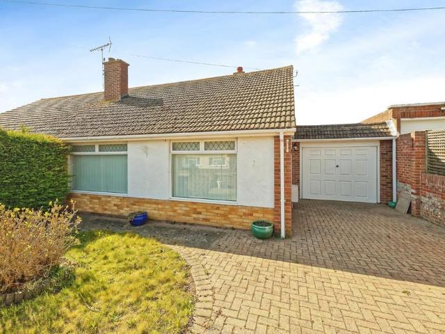 2 bedroom bungalow for sale