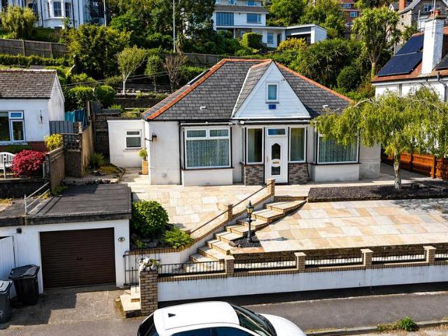 2 bedroom bungalow for sale