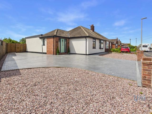 2 bedroom bungalow for sale