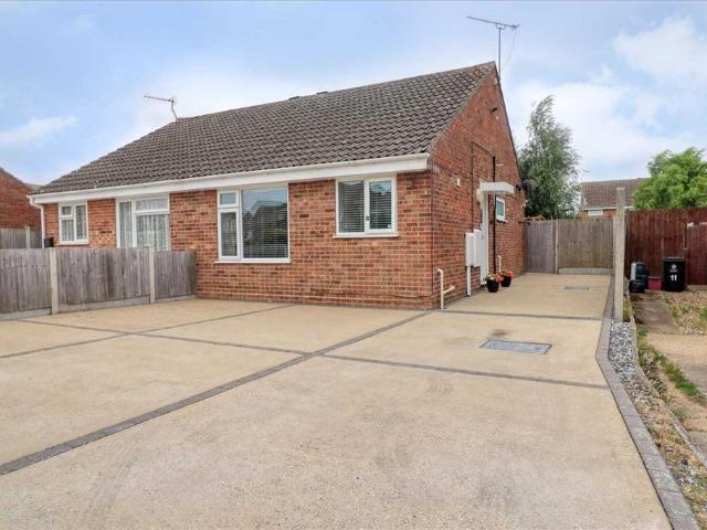 2 bedroom bungalow for sale