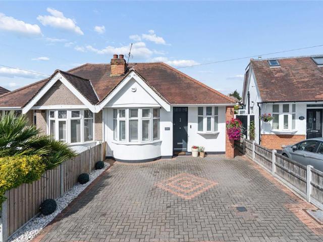 2 bedroom bungalow for sale