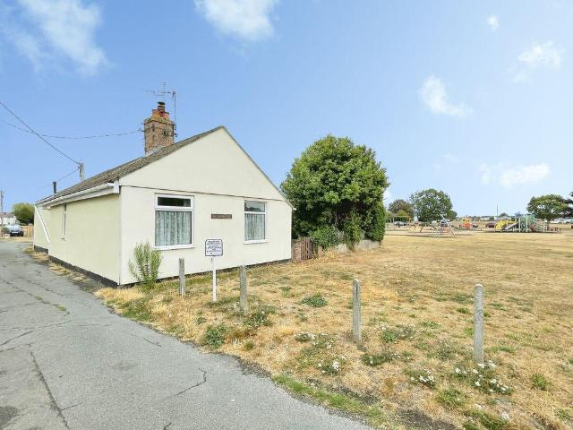 2 bedroom bungalow for sale
