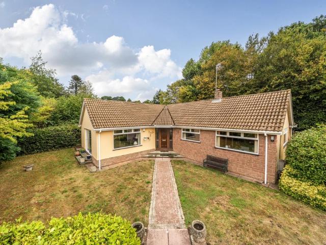 2 bedroom bungalow for sale