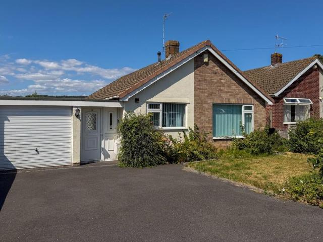 2 bedroom bungalow for sale