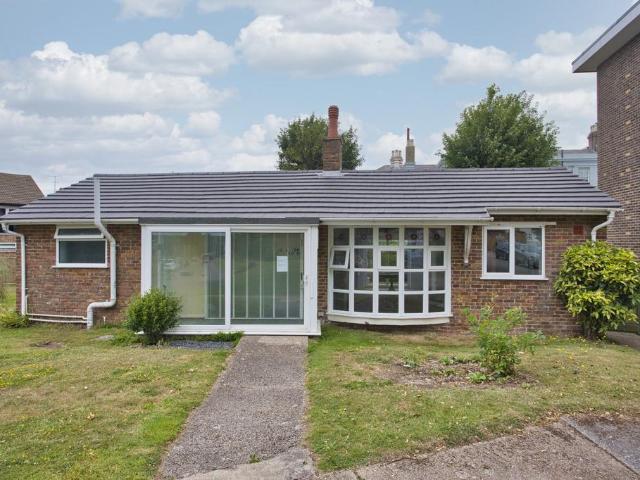 2 bedroom bungalow for sale